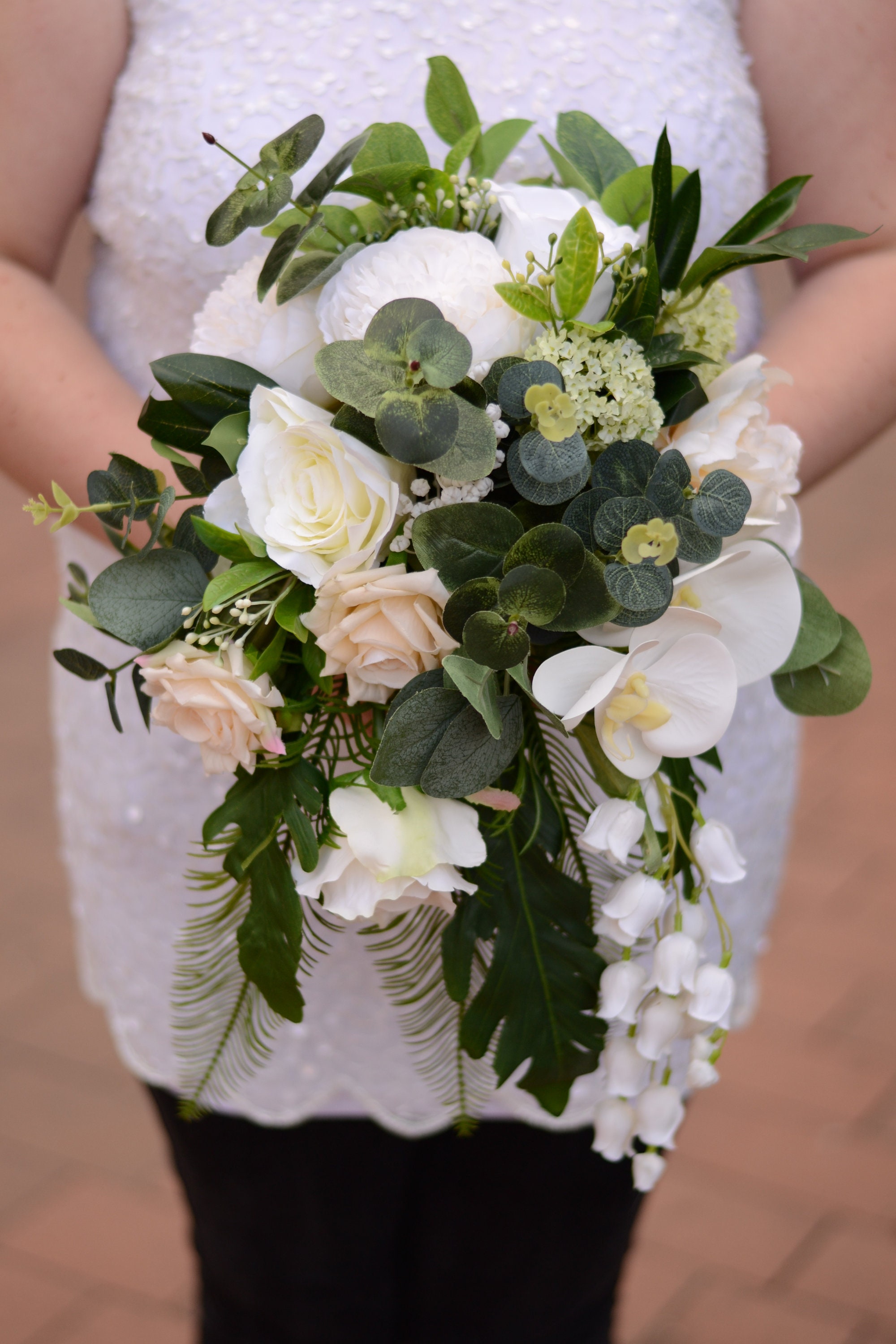 Wedding bouquet Ivory rose Bridal bouquet Cascade bouquet | Etsy