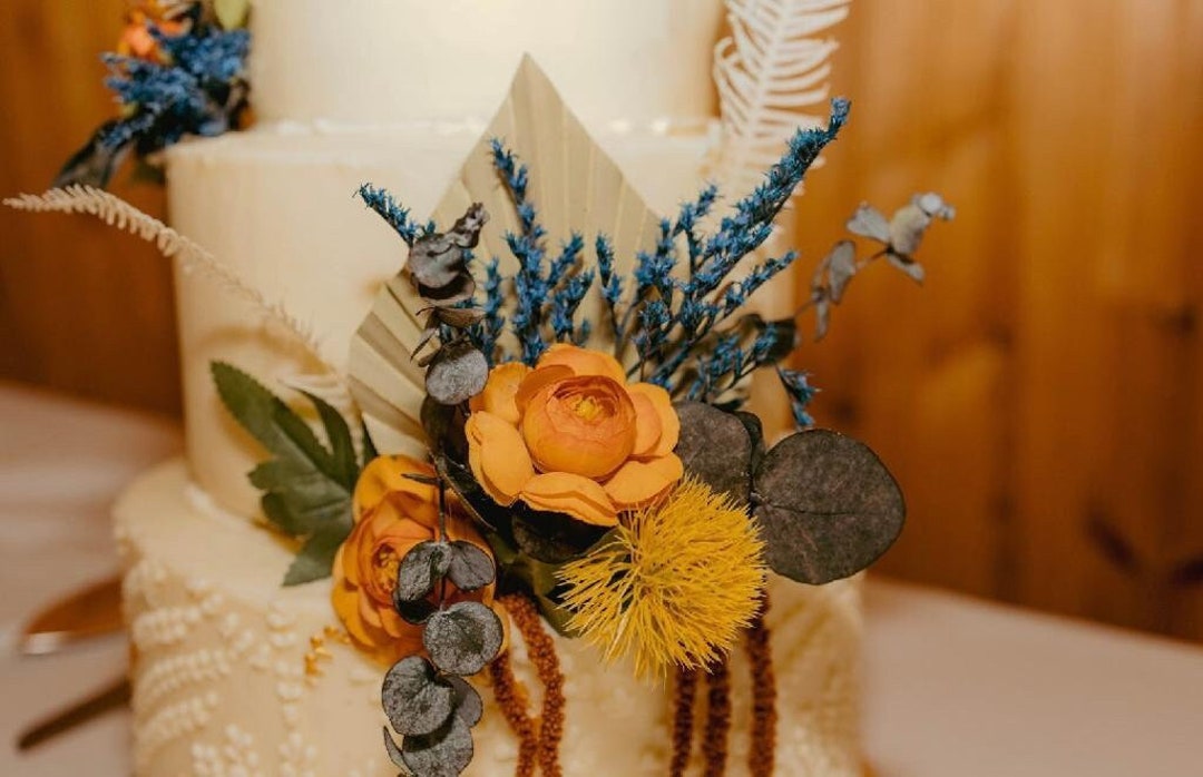 Dried Flower Cake Decor, Orange Wedding Cake Decorations, Dried Flowers ...