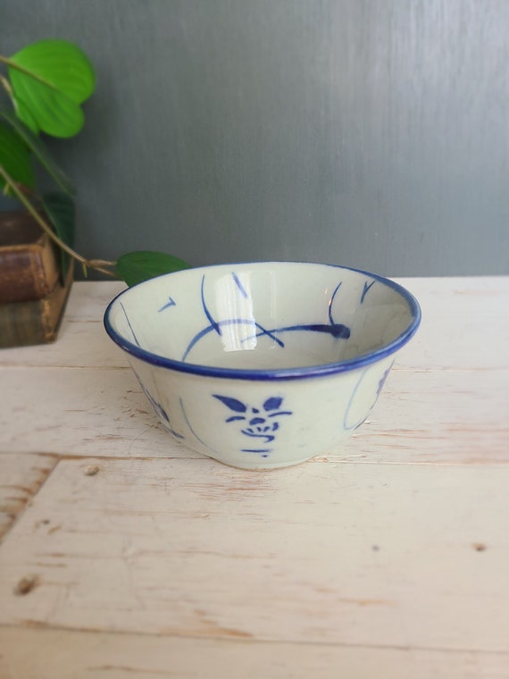 Vintage Ceramic Rice Bowl With Hand Painted Asian Pattern - Etsy