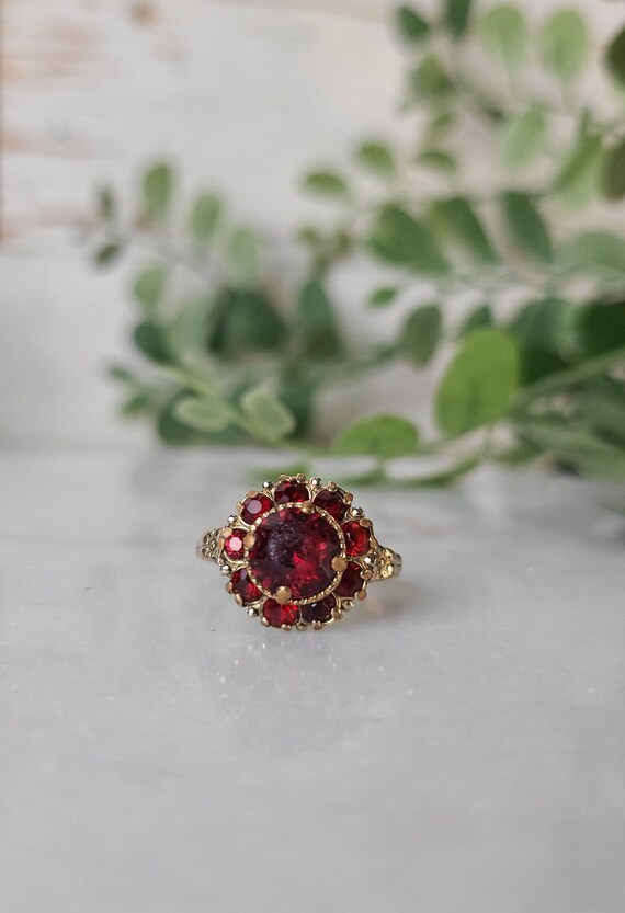 vintage red glass ring - Gem