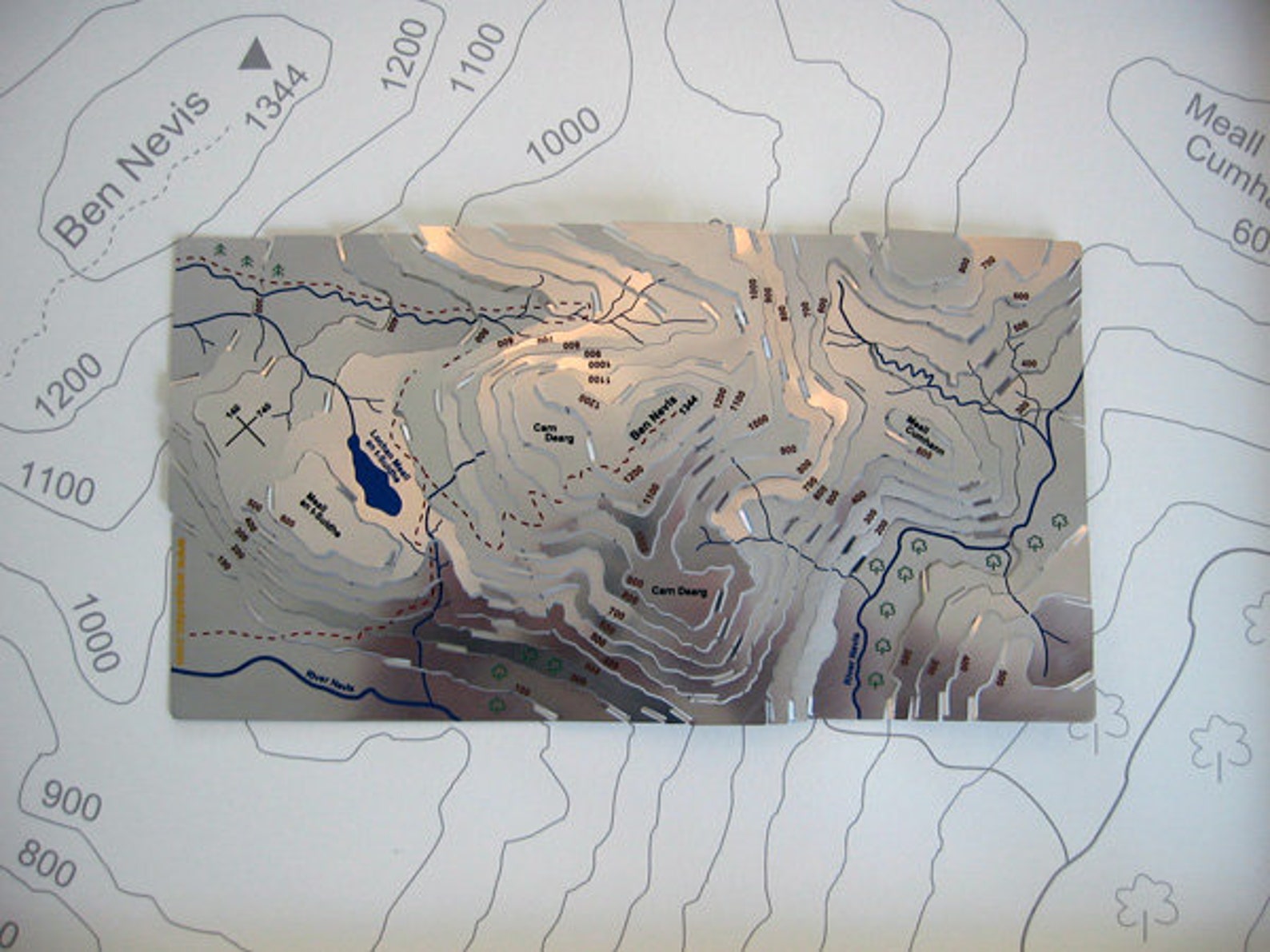 Ben Nevis Wapenmap : Stainless Steel Contoured Map Framed in a Natural ...