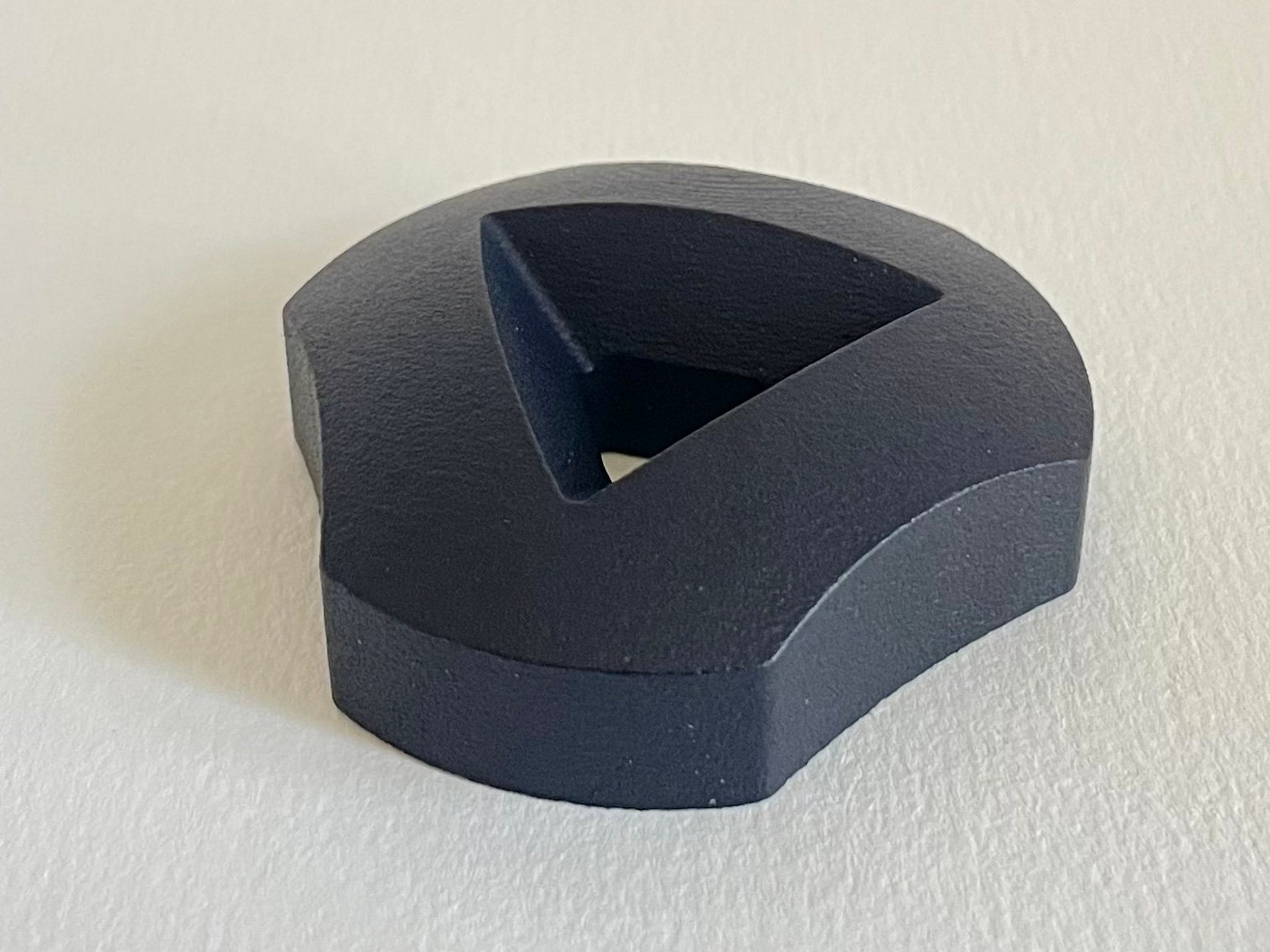 Horizon Cube Stand – Cube Display Stand in Solid Black Nylon - Etsy