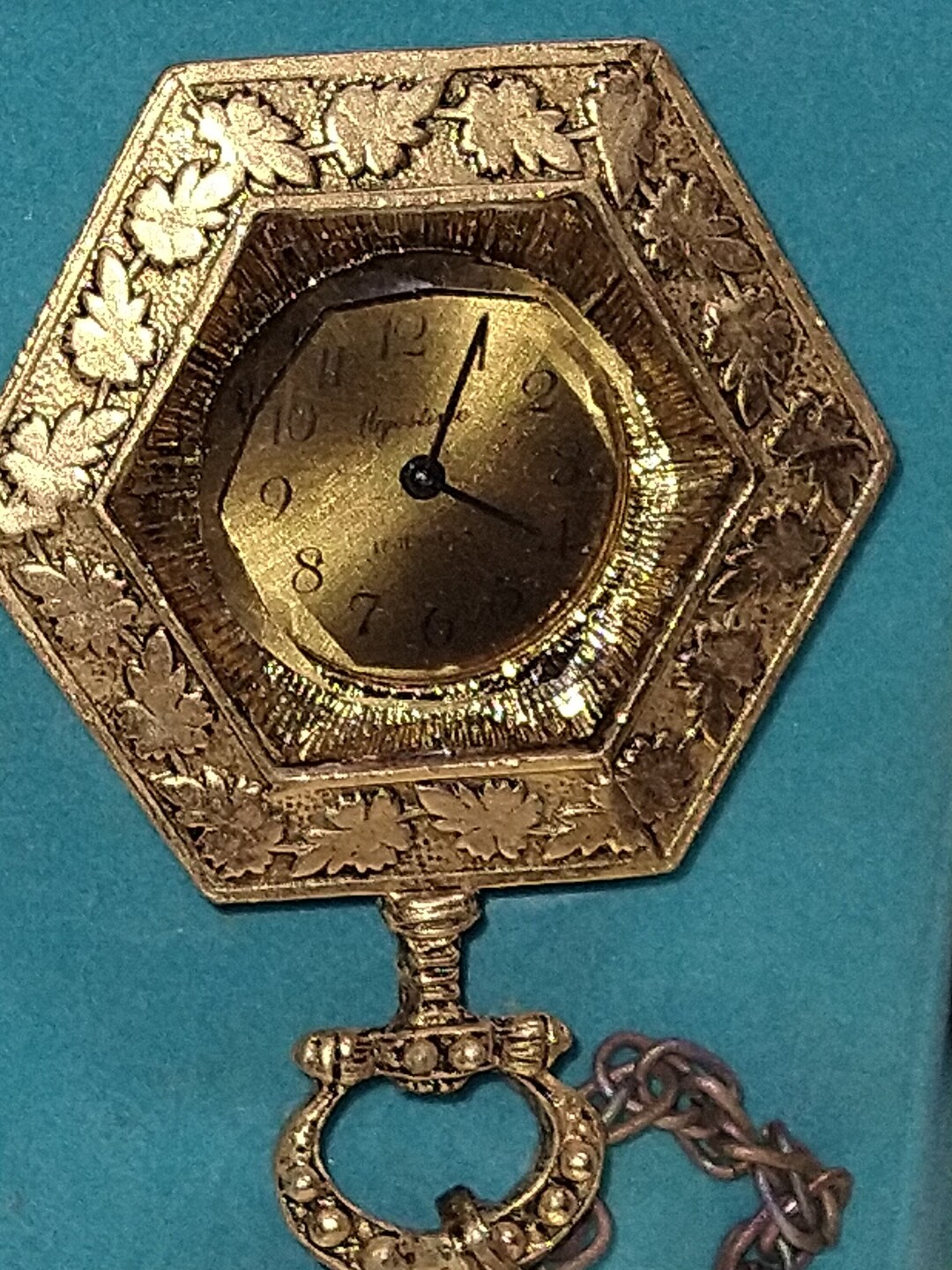 Majestime WATCH 17 Jewel. Gold Tone Ornate Oak Leaf Bezel. Pendant ...