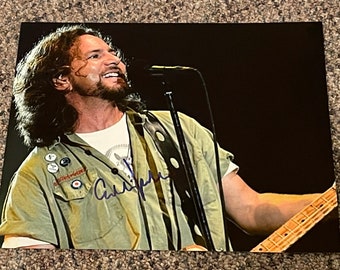PEARL JAM Signed Photo Eddie Vedder, Mike, Jeff, Stone, and Matt W/coa ...