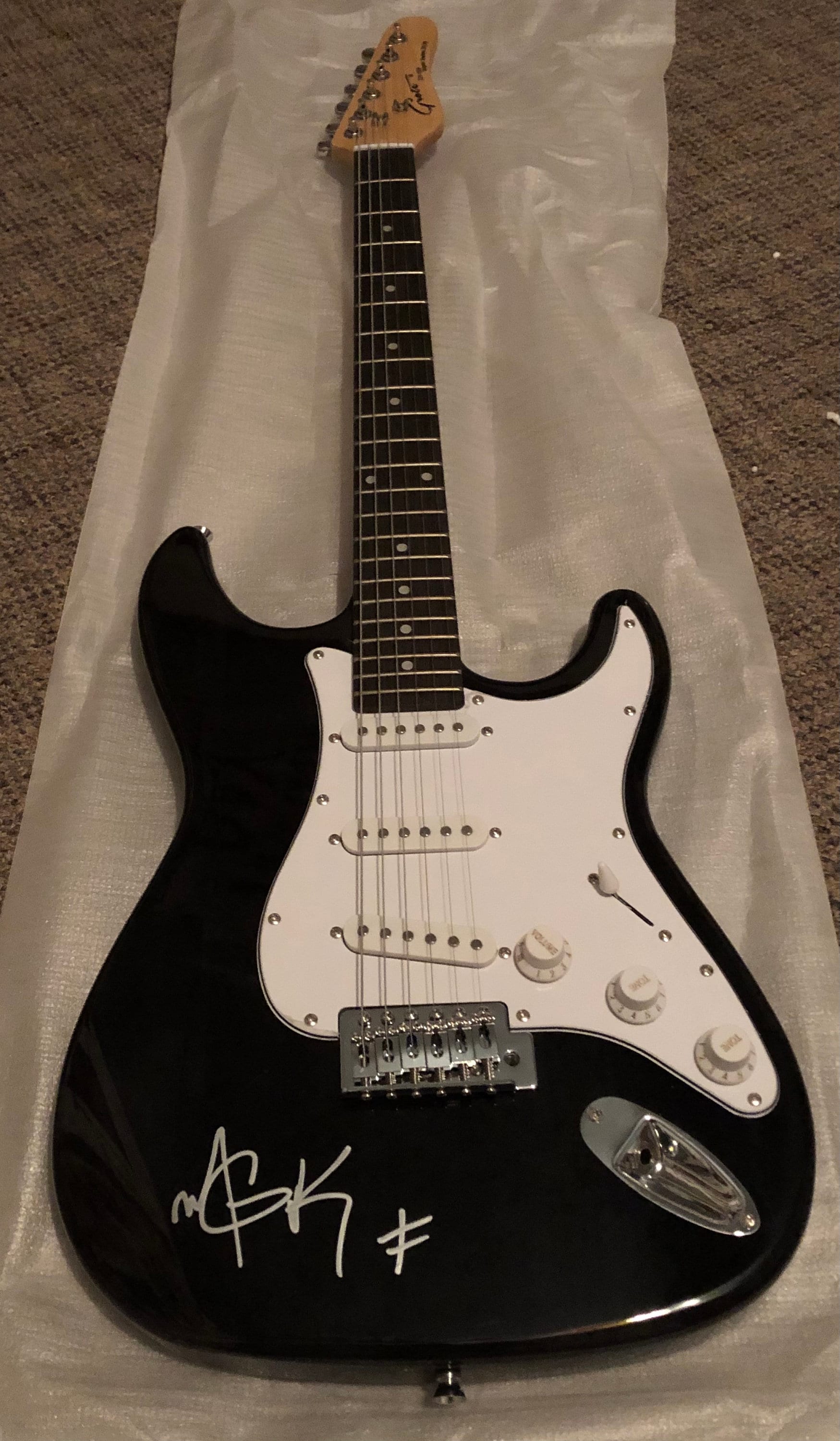 Machine Gun Kelly Autographed Signed Full Size GUITAR - Etsy