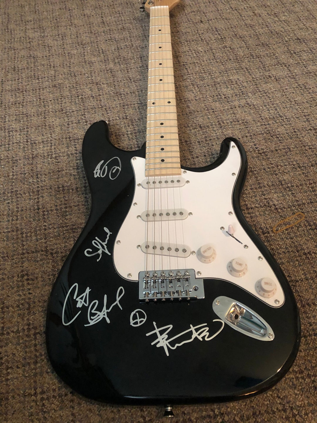 Dave Matthews Band AUTOGRAPHED Signed Full Size GUITAR - Etsy