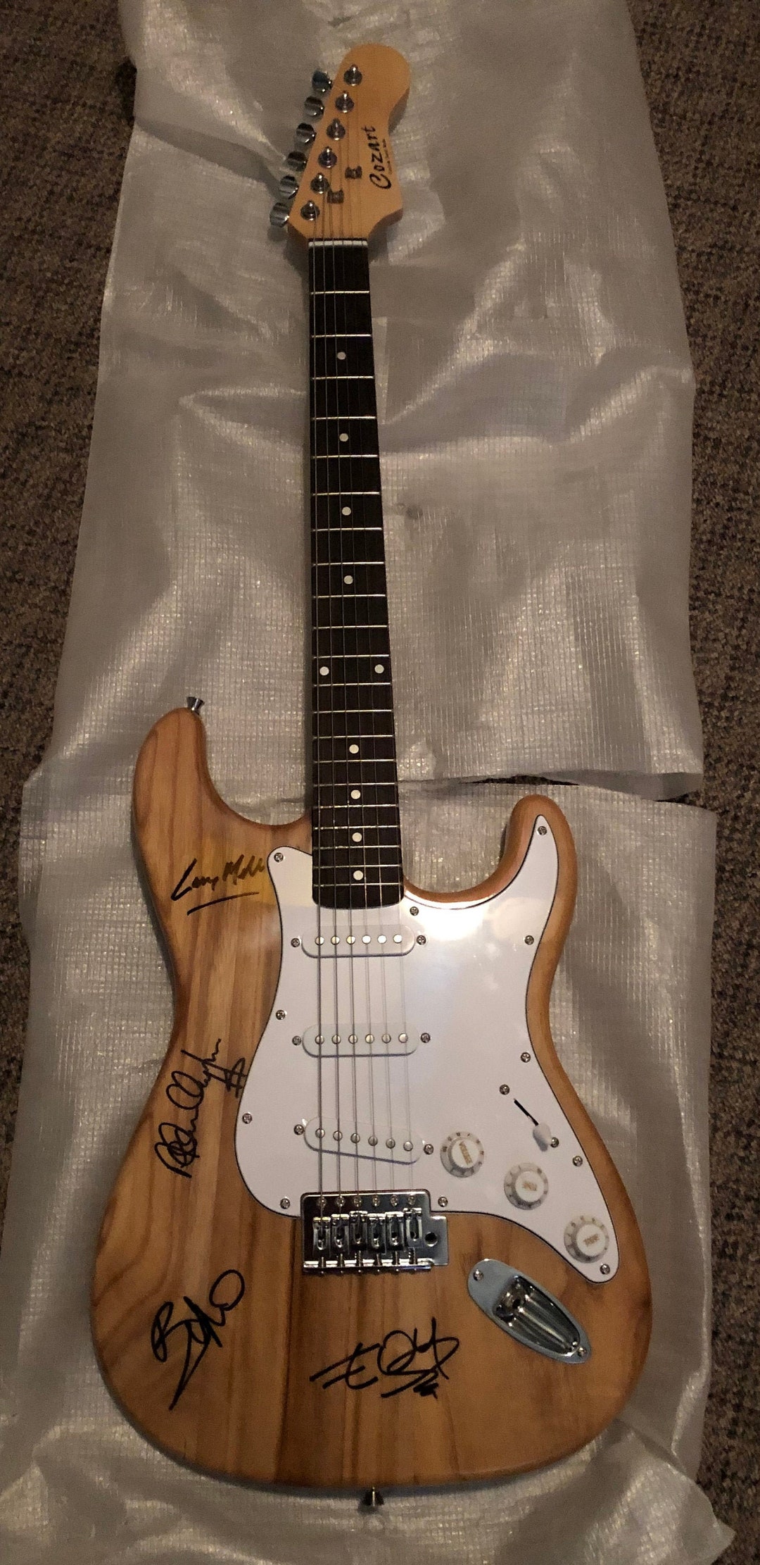 U2 Signed AUTOGRAPHED Full Size GUITAR - Etsy