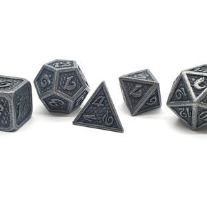 Dragon Scale - Ancient Silver Old School 7 Piece Dnd RPG Metal Dice Set ...
