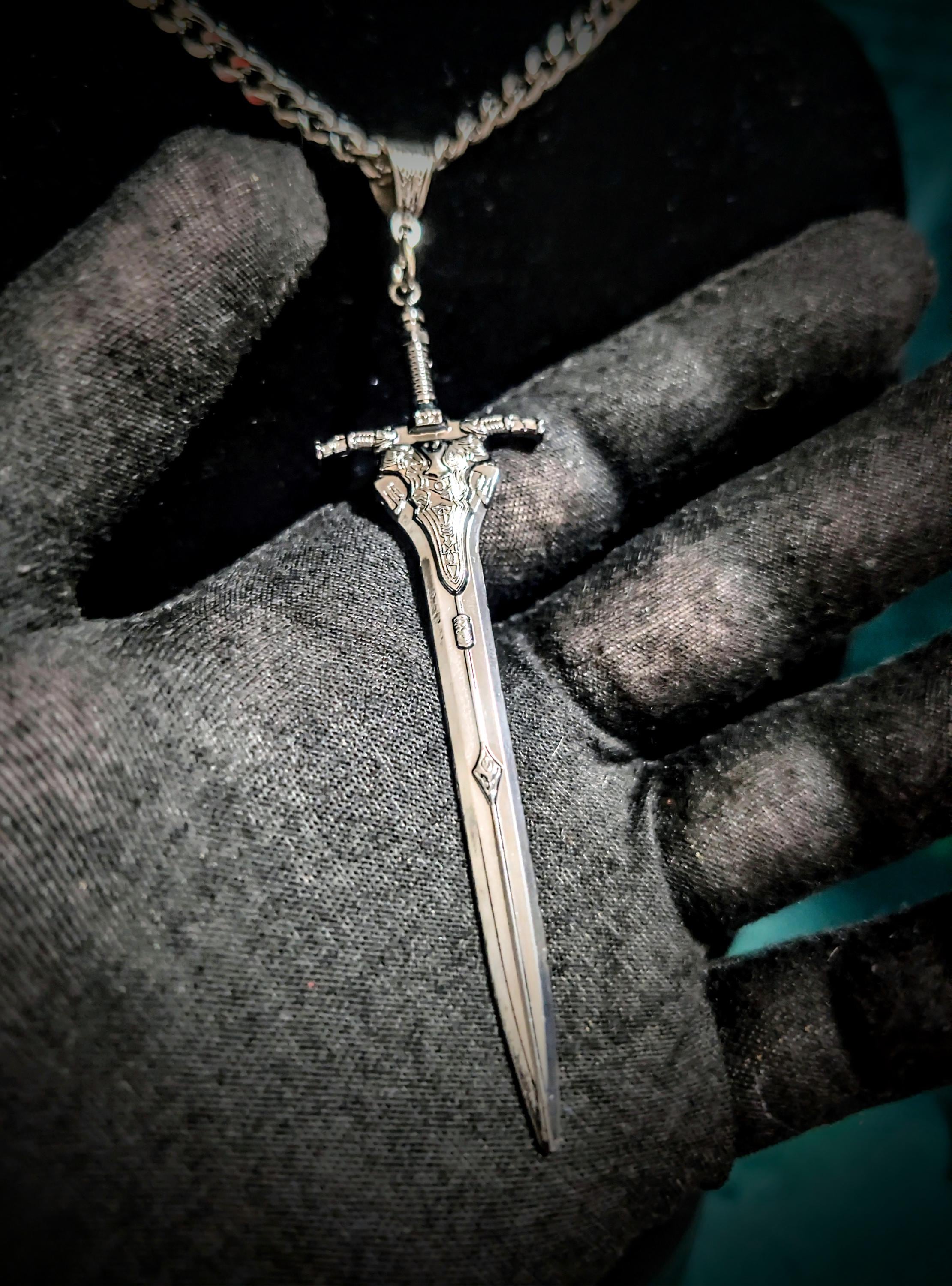 Artorias Greatsword Necklace: Dark Souls Abysswalker Pendant - Etsy