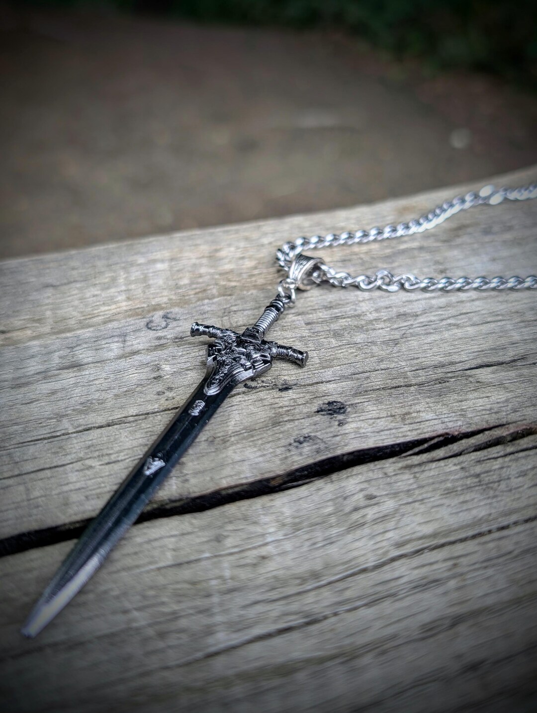 Artorias Greatsword Necklace: Dark Souls Abysswalker Pendant - Etsy