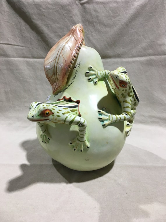 Hector Gonzalez Frog Sculpture - Etsy