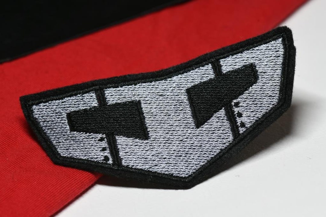 Persona 5 Inspired Queen Mask Embroidered Patch - Etsy