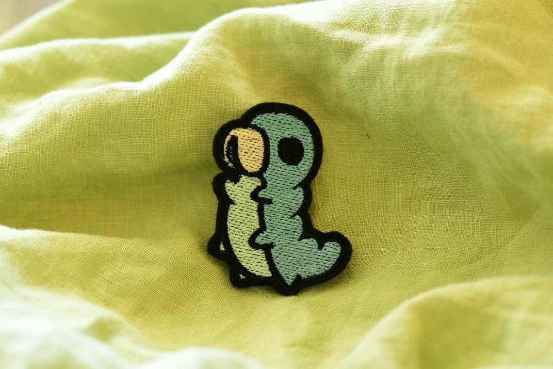 Hollow Knight Inspired Grub Sew-on Patch - Etsy