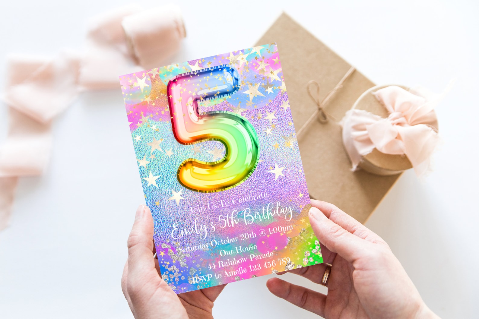 Invitación editable para el quinto cumpleaños con estrellas rosas ...