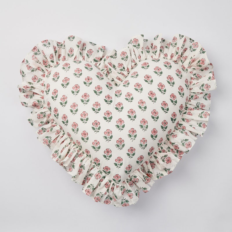 Ruffled Heart - Etsy