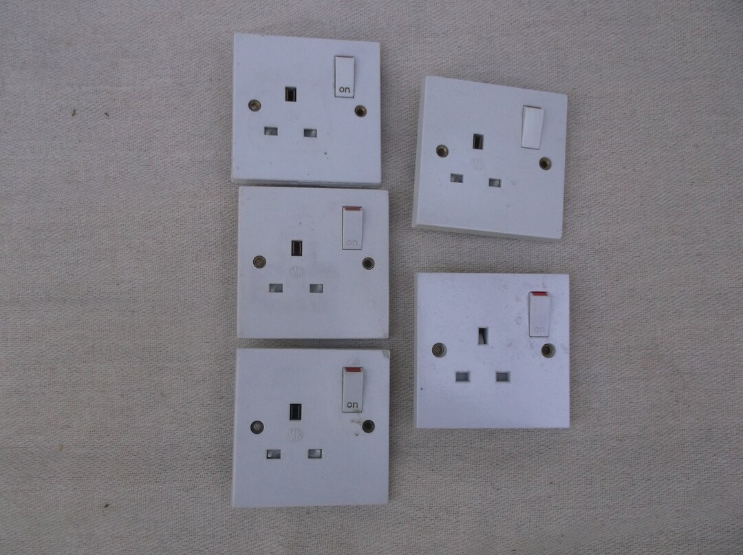 British Electrical Socket Covers, 13 Amp Sockets, Three Pin Plug Socket Covers, White Switch ...
