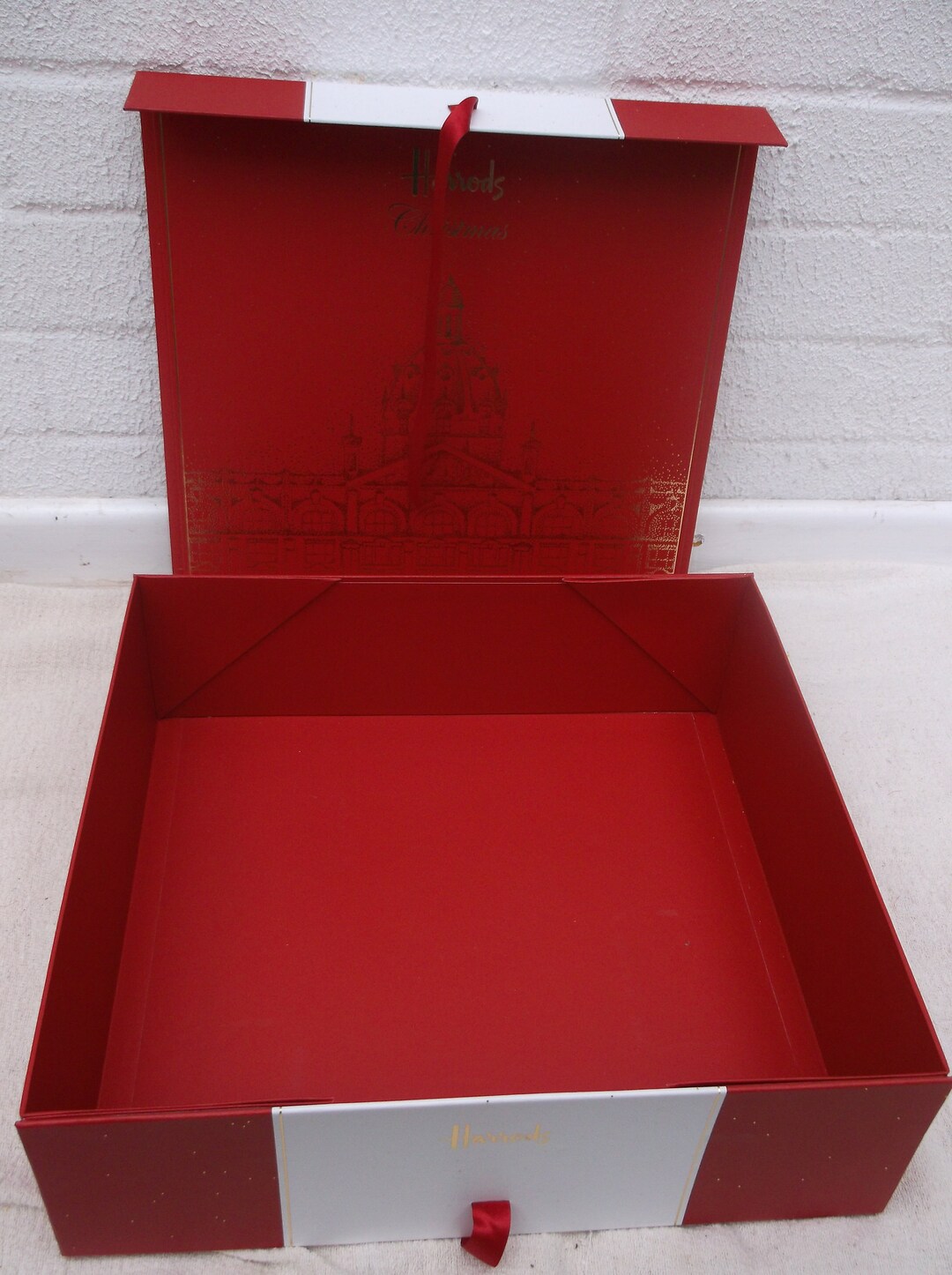 Harrods Christmas Cake Box: Large Decorative Cardboard Box - Etsy