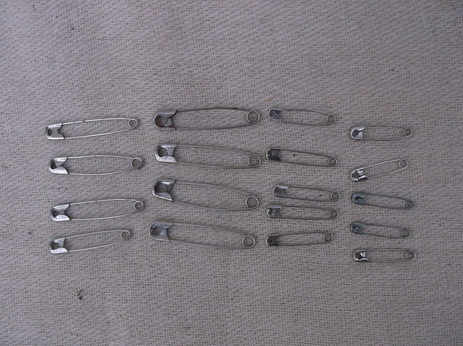 Bundle of Steel Safety Pins Metal Safety Pins - Etsy