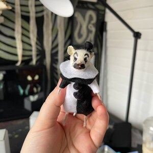 MADE TO ORDER Taxidermy Mouse *terrifier* - Etsy