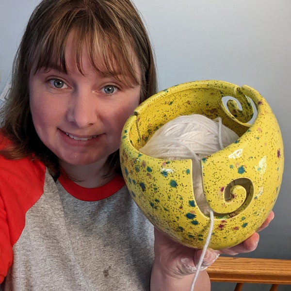 Ceramic Yarn Bowl - Etsy
