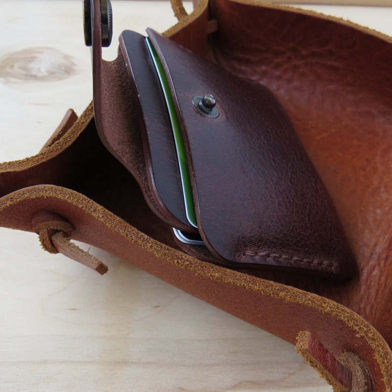 Small minimalist leather wallet card holder for men and women | Etsy