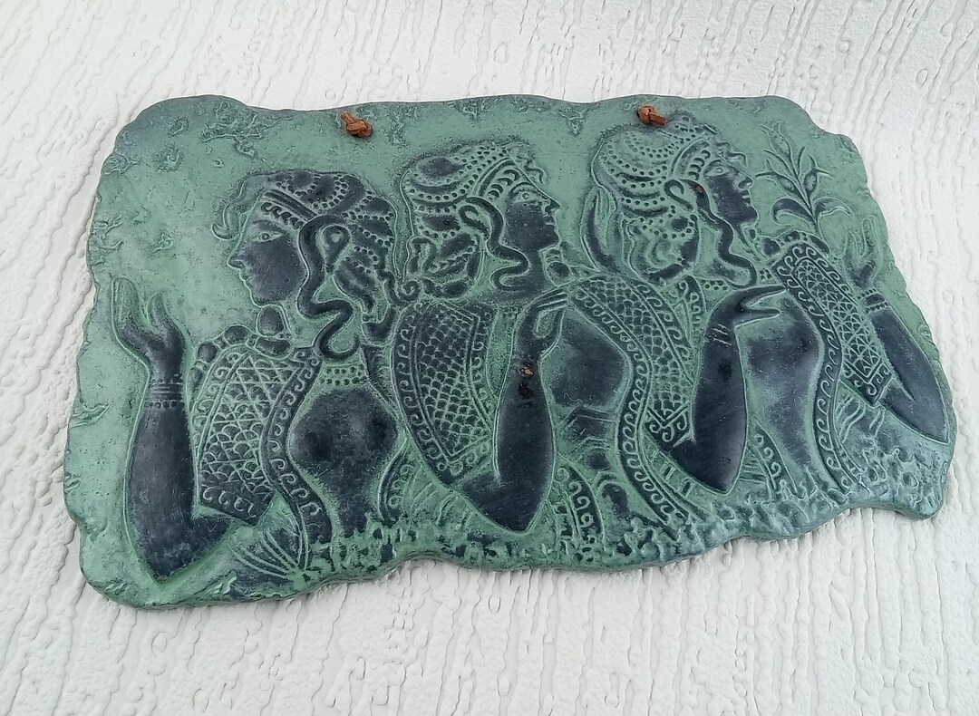 The Three Ladies of Knossos Greek Art Pottery 3D Wall Hanger Tile 610 ...
