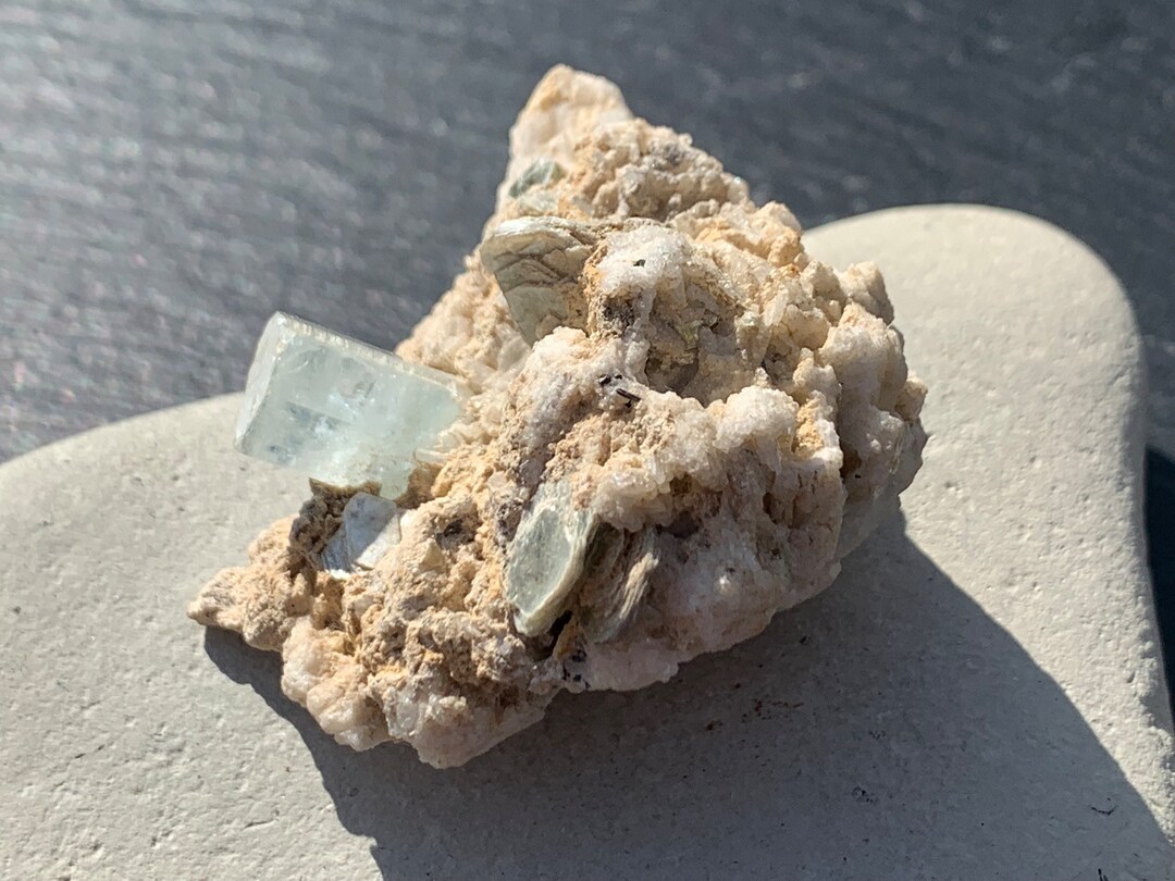 Natural Aquamarine Crystal, Natural Aquamarine Crystal Formation on ...