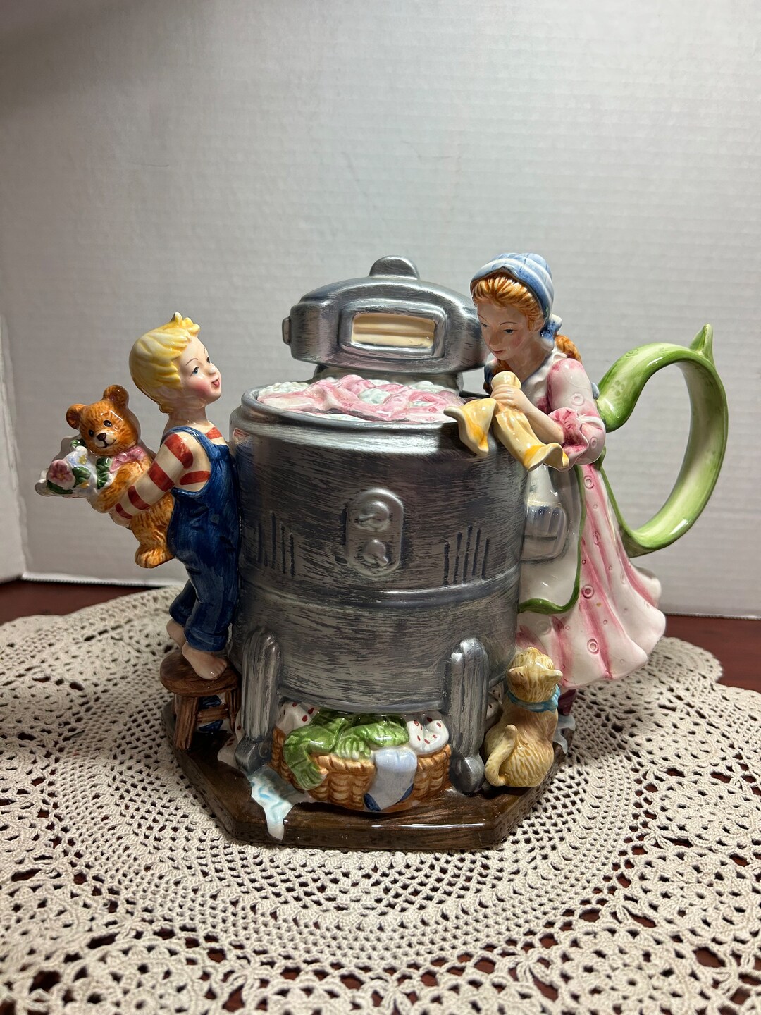 Vintage Ceramic Mother and Child Laundry Wash Day Teapot Old Wringer ...