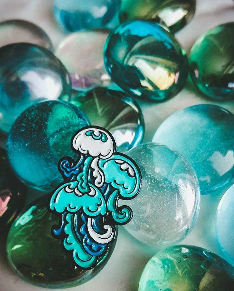 Jellyfish enamel pin jellyfish pin jellyfish brooch | Etsy