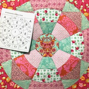 English Paper Piecing Pattern. 'in the Centre' Quilt Block. PDF Digital ...