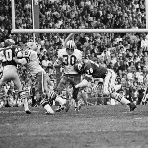 BOBBY BELL Photo Picture Kansas City CHIEFS Football 78 Photograph ...