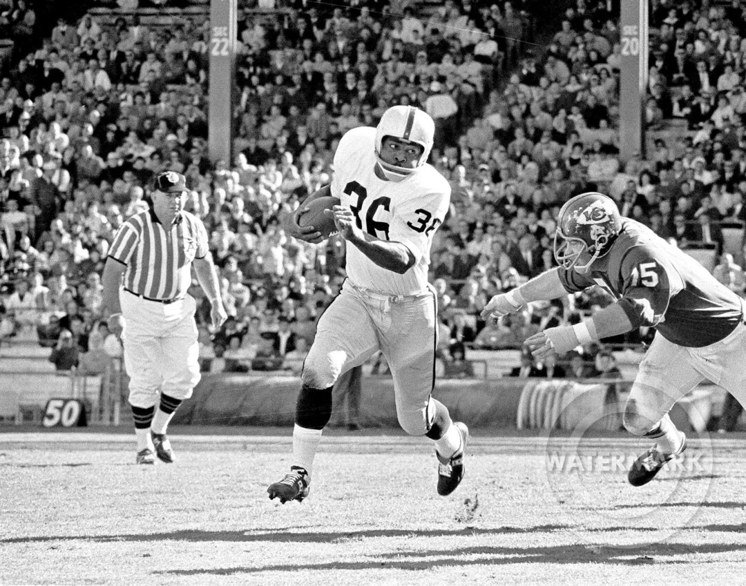 CLEM DANIELS Photo Picture Oakland Raiders AFL Football Photograph 8x10 ...