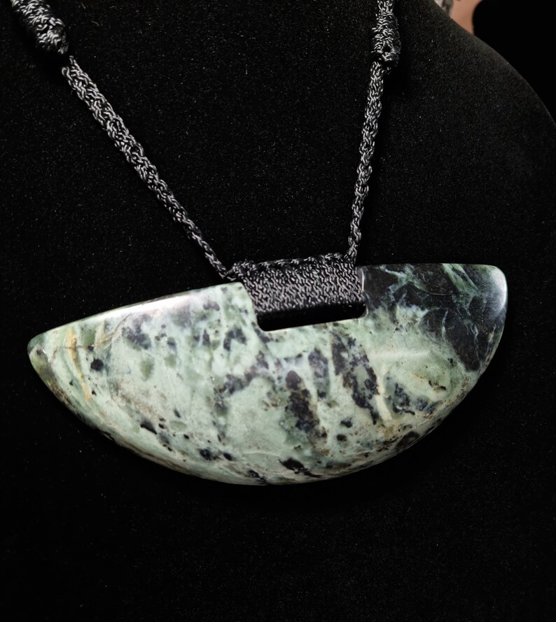 New Zealand Maori Bowenite Pounamu Greenstone Breastplate - Etsy New ...
