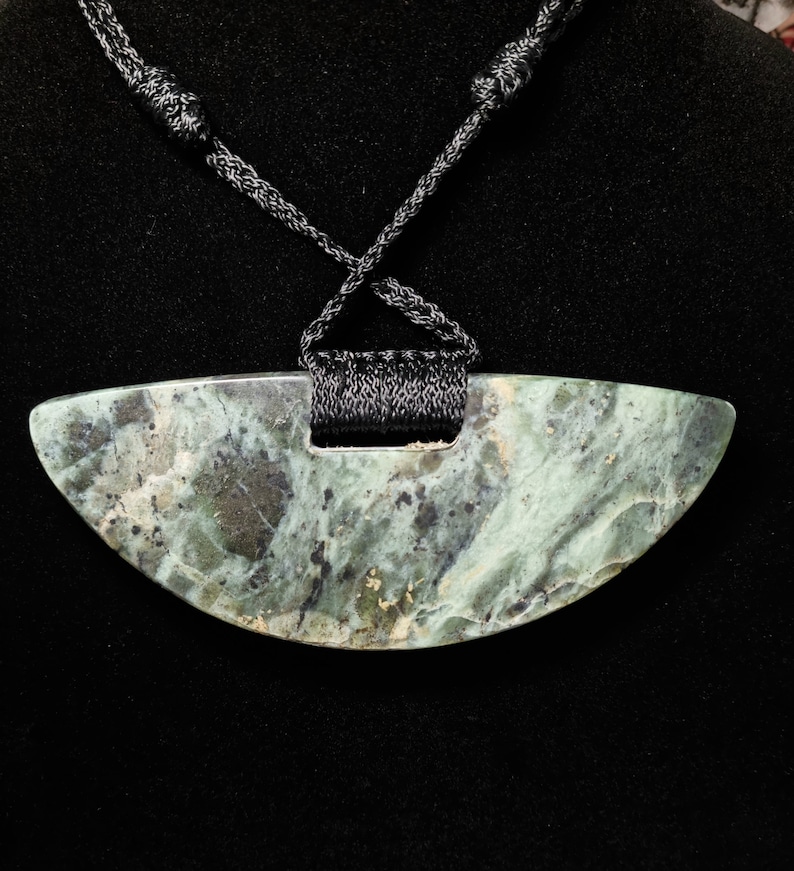 New Zealand Maori Bowenite Pounamu Greenstone Breastplate - Etsy New ...