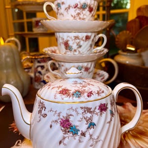 Minton Ancestral Tea Set - Teapot and 4 Cups With Saucers- Made in ...