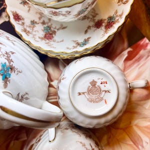 Minton Ancestral Tea Set - Teapot and 4 Cups With Saucers- Made in ...