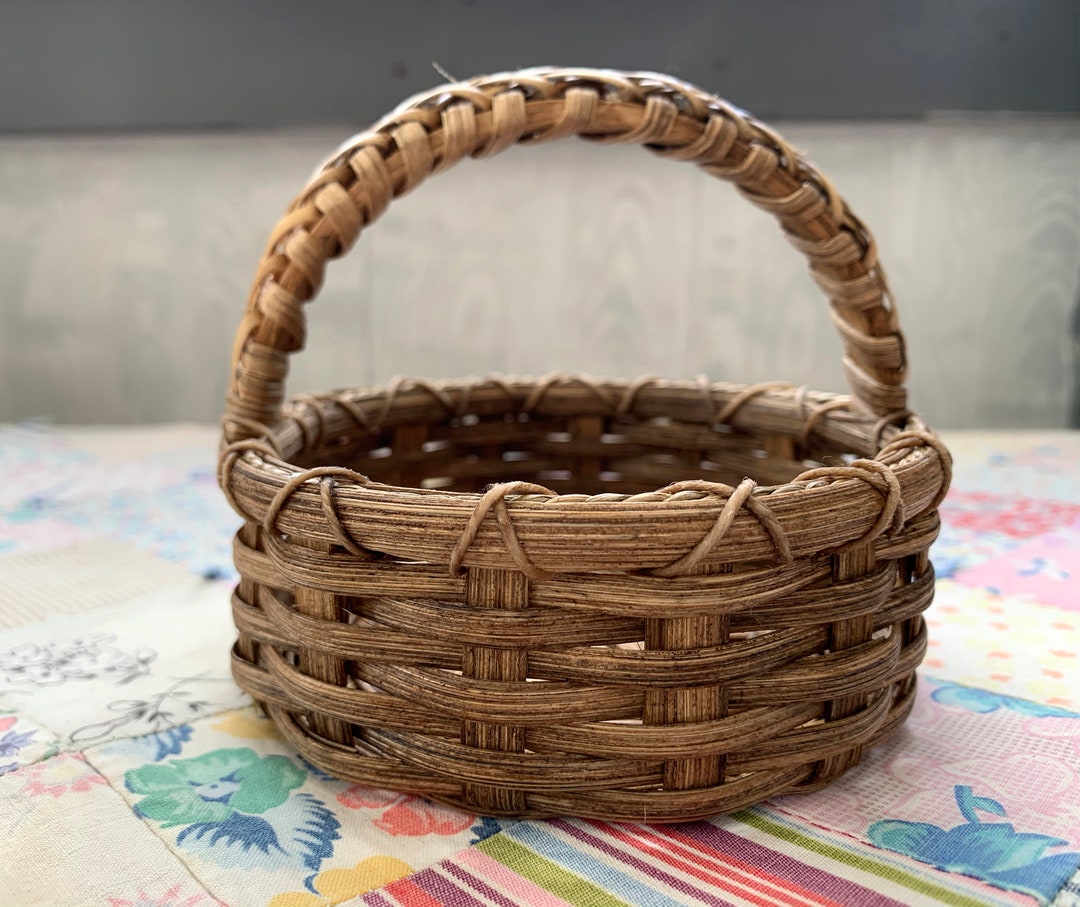 Mini Round Handmade Country Basket Braided Handle Country Accent Basket ...