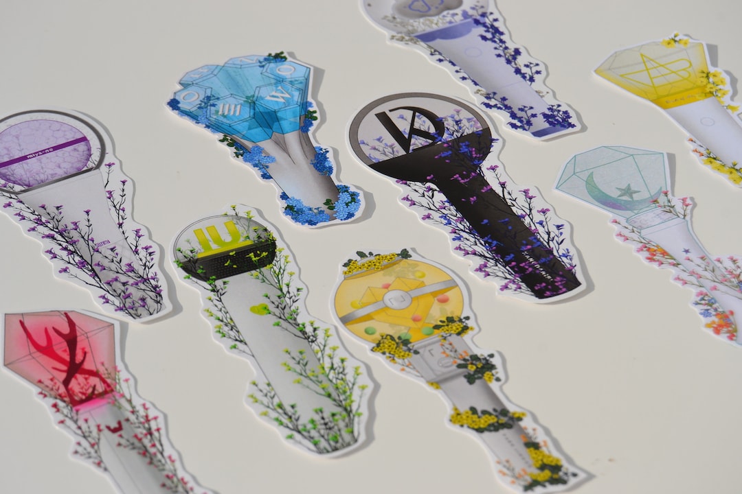 Solo Kpop Floral Lightstick Sticker Edition - Etsy