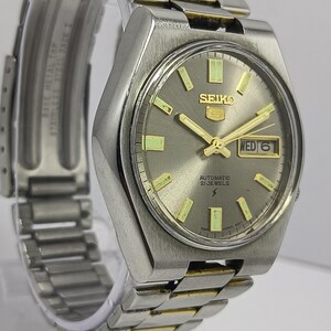 Seiko 5 Stick Indices Silver Dial Day&date Automatic Japan Made 7006 ...