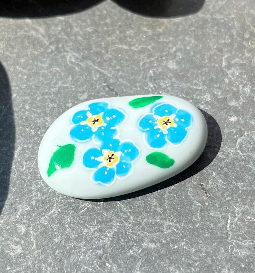 Handpainted Pocket Hug Stone Pink or Blue Forget Me Not Flowers ...