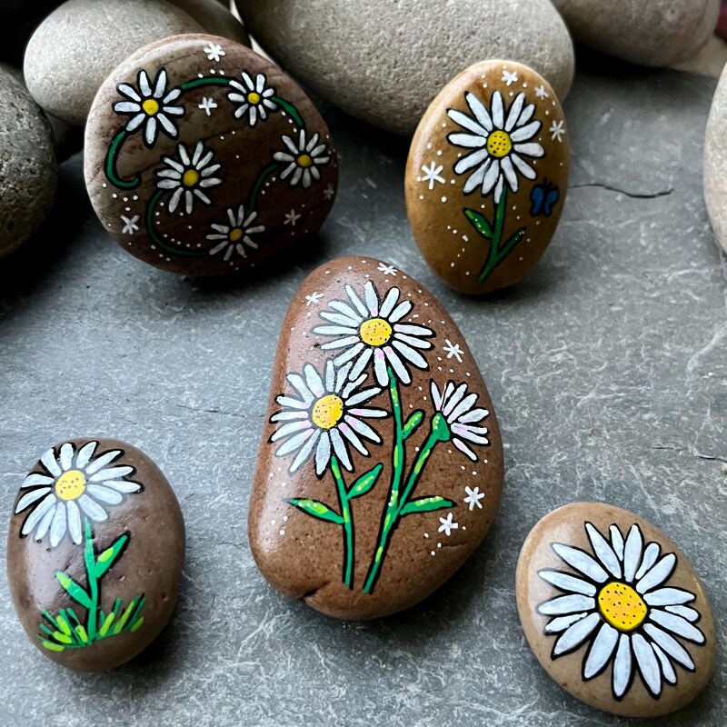 Daisies Painted Rock - Etsy