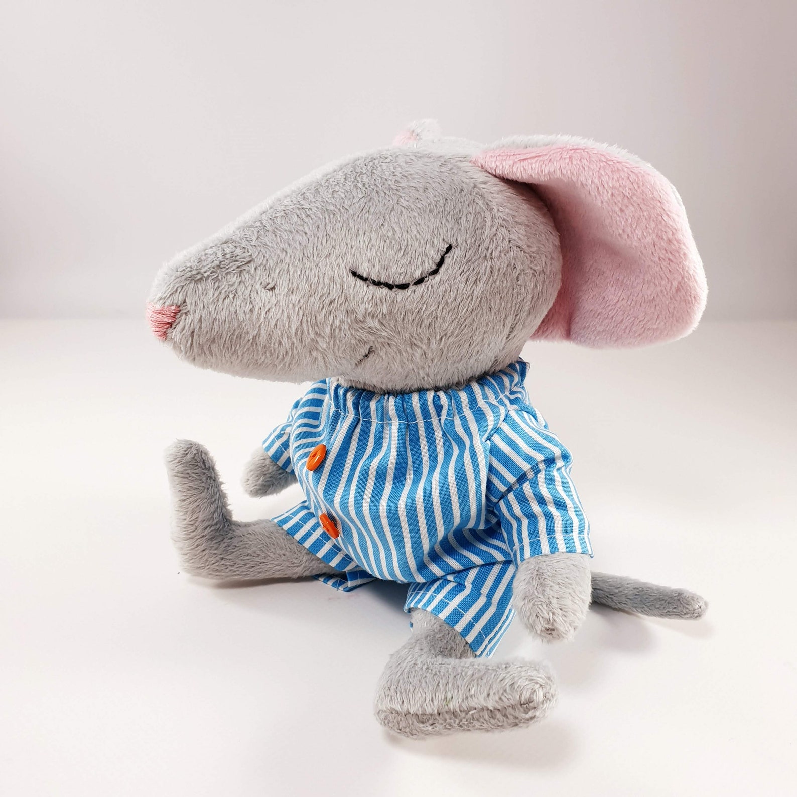 Mouse Stuffed Toy PDF Tutorial and Pattern. Mouse (rat) Toy With and ...