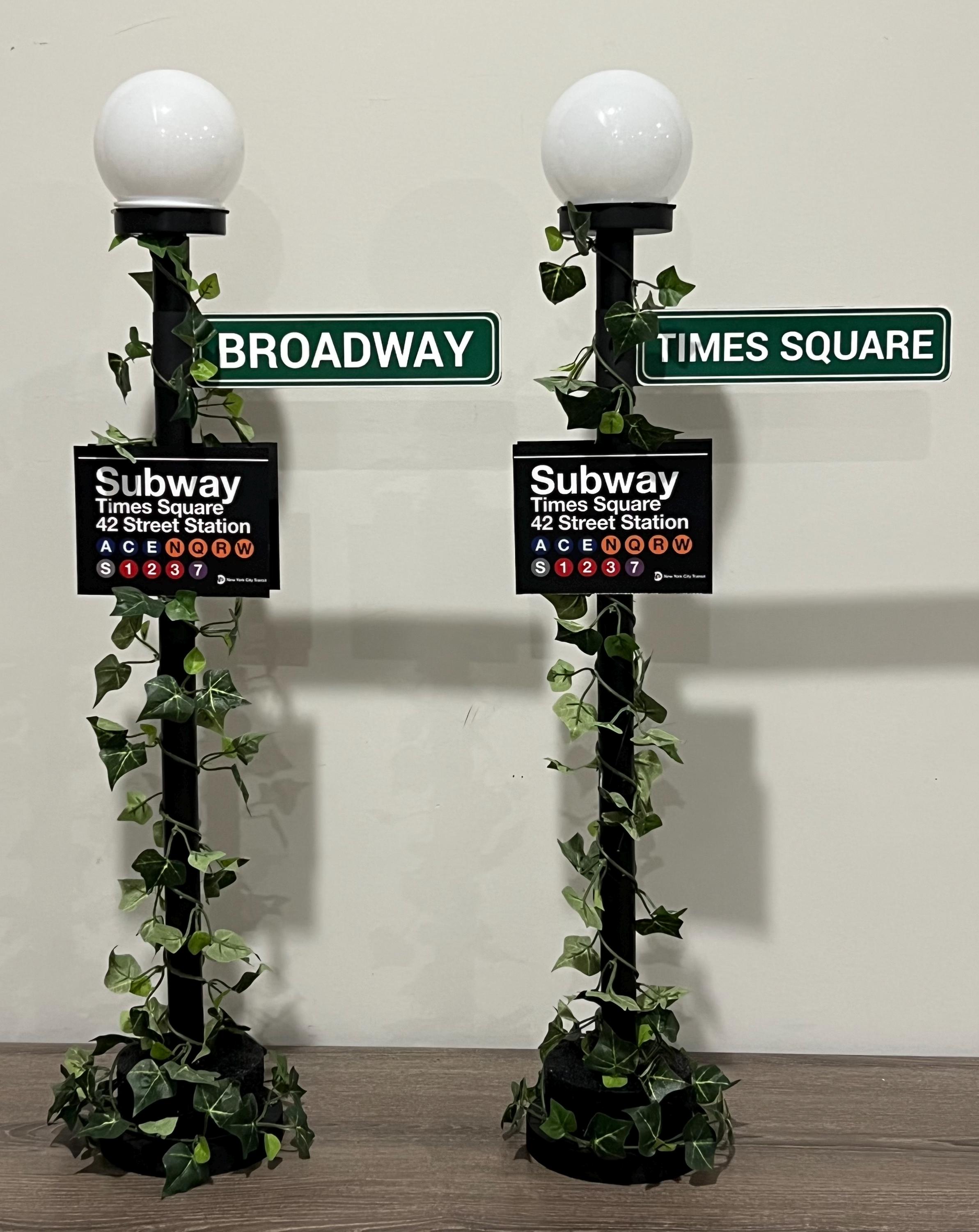 28-inch Tall New York City NYC Centerpiece ~ LED Lit Street Sign Lamp ...