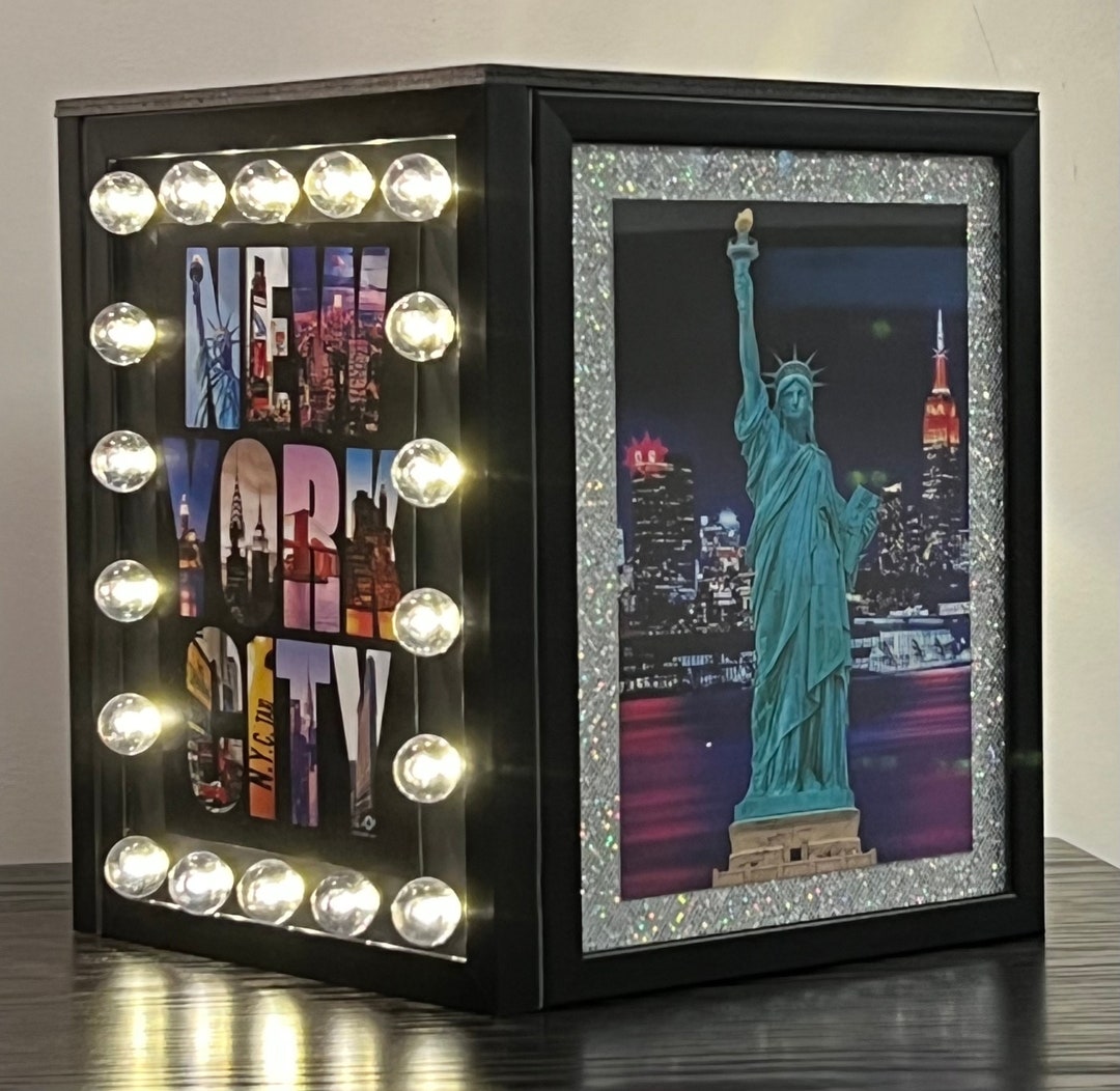 NYC NEW YORK City Landmark Light up Centerpiece Decorations ~ Statue of ...