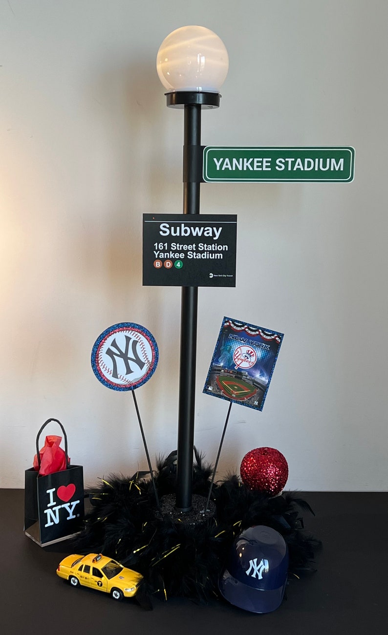 New York City NYC Centerpiece ~ LED Lit Street Sign Lamp Post ...