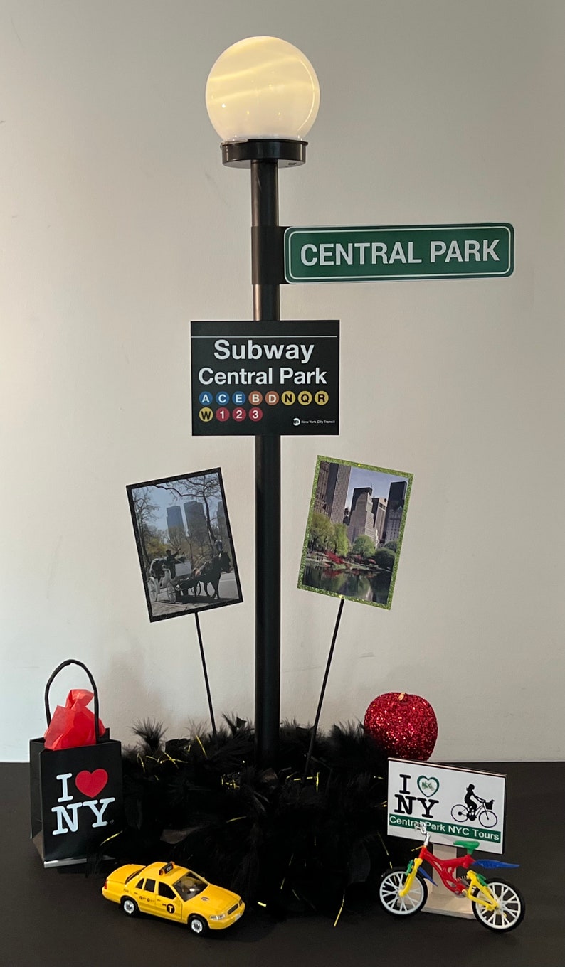 New York City NYC Centerpiece ~ LED Lit Street Sign Lamp Post ...