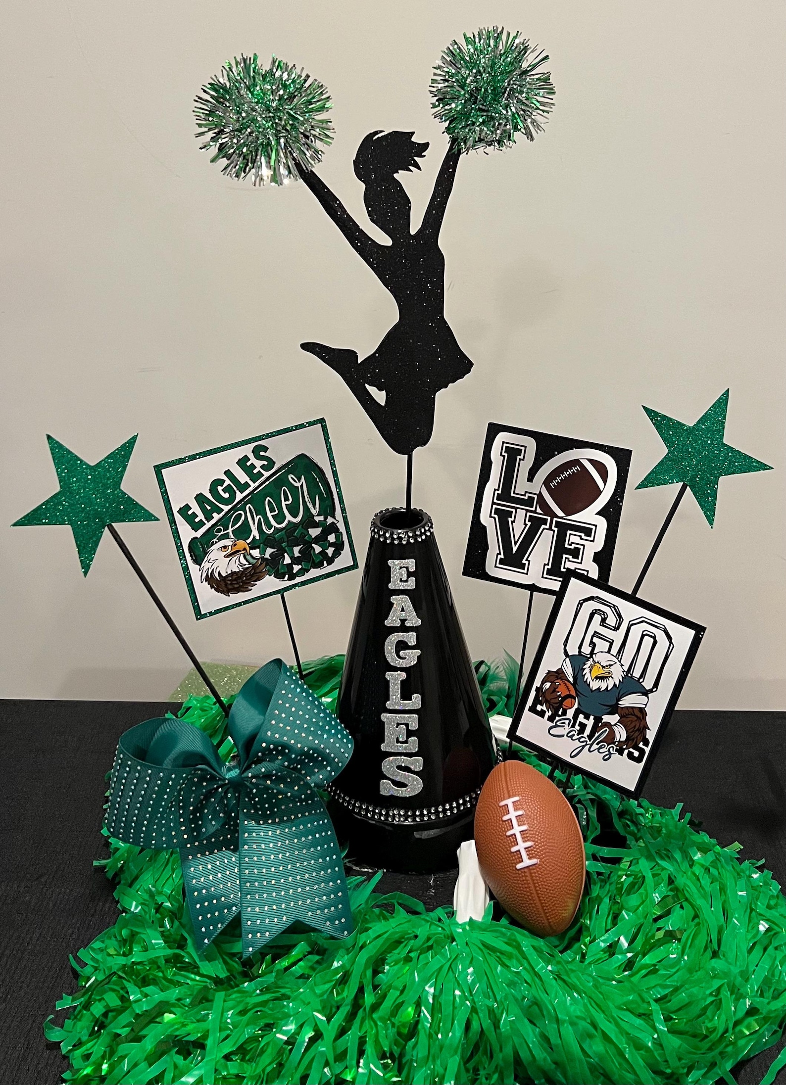 CHEERLEADER Centerpiece Party Decoration ~ Cheer Figure, Boa, Pompom ...