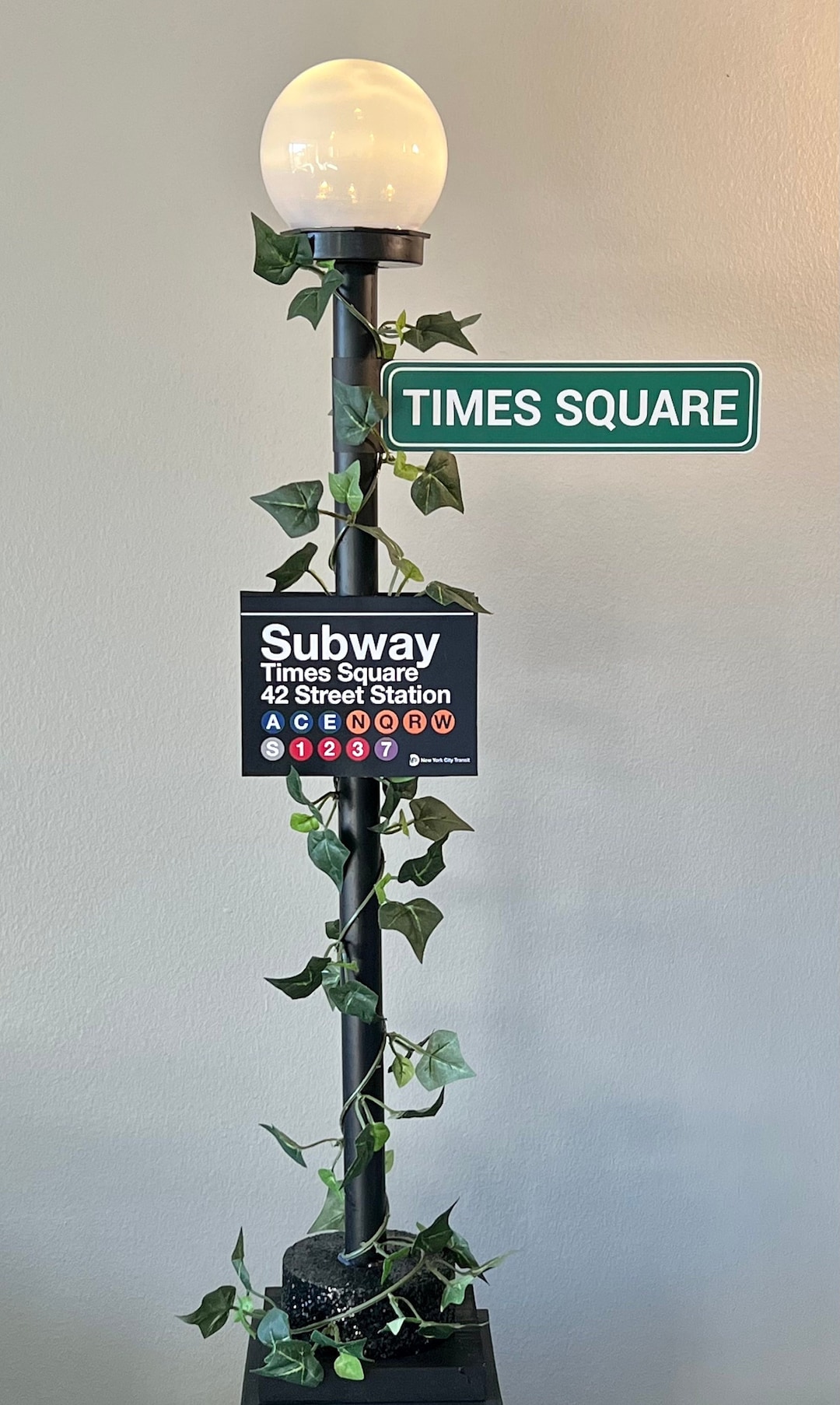 28-inch Tall New York City NYC Centerpiece ~ LED Lit Street Sign Lamp ...