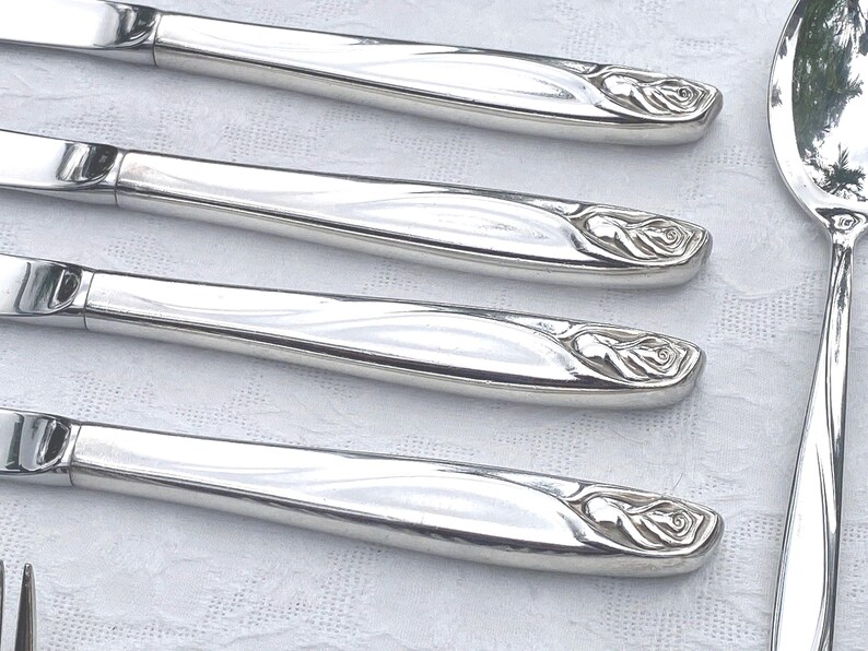 Vintage Anniversary Rose 1962 Silverplate Flatware 28 Piece Service for ...