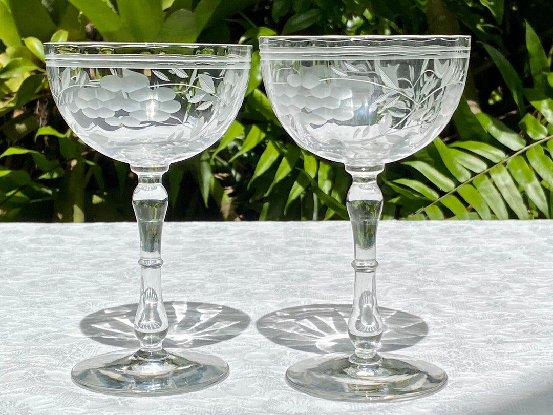 Vintage Paneled Optic Pair of Tall Coupe Glasses 4 Ounce - Etsy